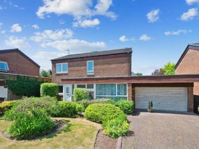 4 Bedroom Detached House For Sale In Stirling, Stirlingshire