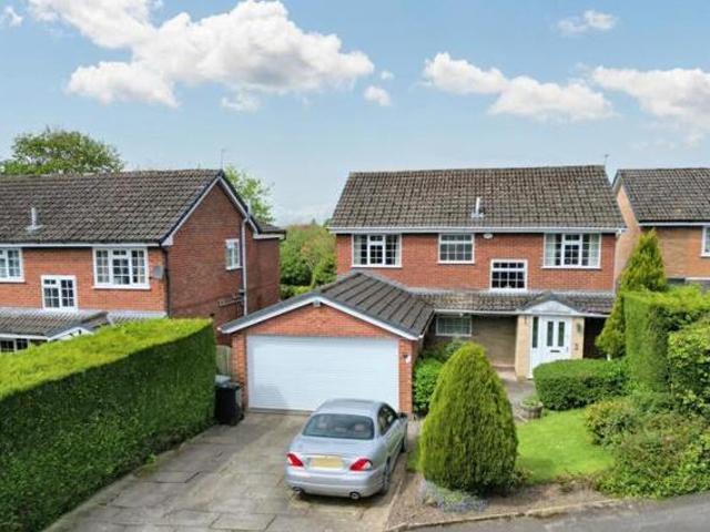 4 Bedroom Detached House For Sale In Stockport, Cheshire
