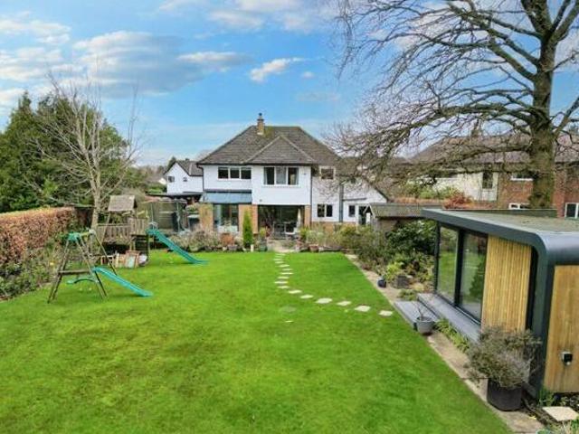 4 Bedroom Detached House For Sale In Stockport, Cheshire