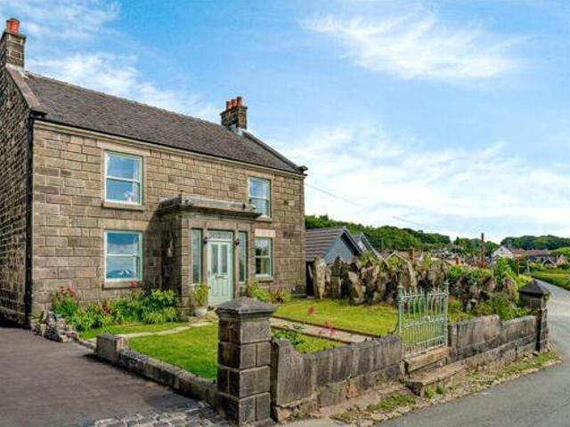 4 Bedroom Detached House For Sale In Stoke on trent, Staffordshire