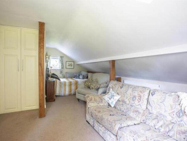 4 bedroom detached house for sale in Stonewall Park Road, Langton Green, Tunbridge Wells, TN3