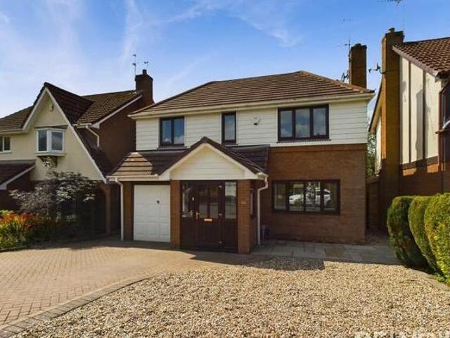 4 Bedroom Detached House For Sale In Stone