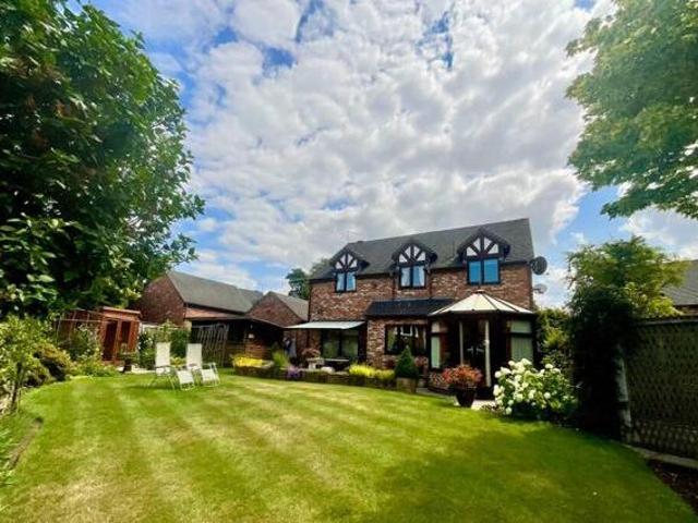 4 Bedroom Detached House For Sale In Stone