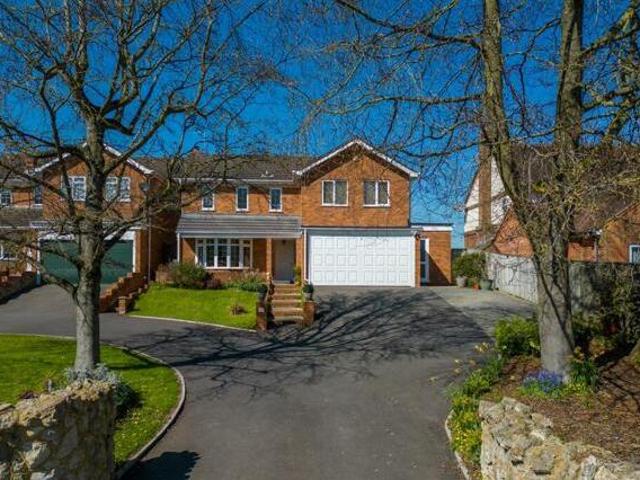 4 Bedroom Detached House For Sale In Stone