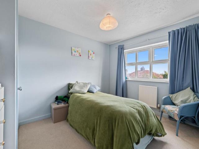 4 bedroom detached house for sale in Stonehill Close, Appleton, WA4