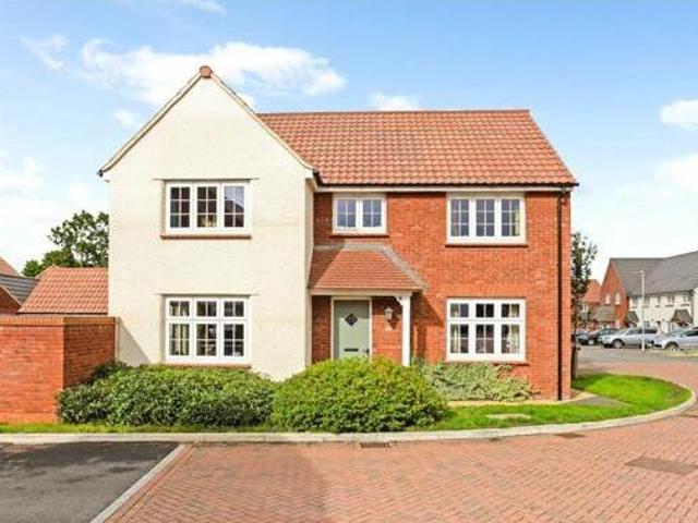 4 Bedroom Detached House For Sale In Stonehouse