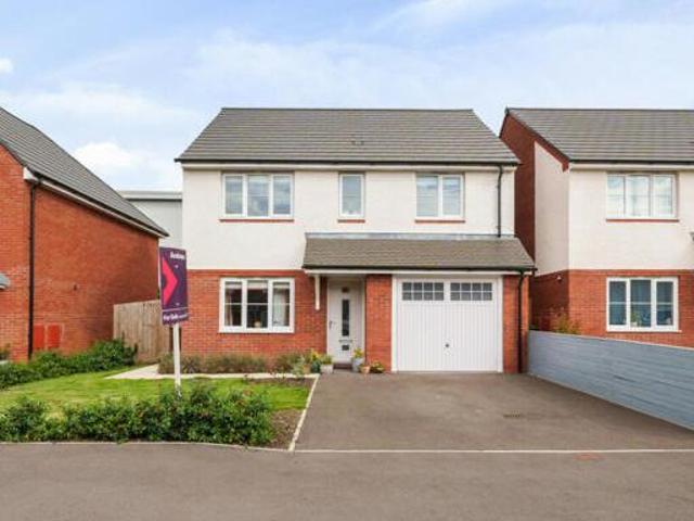 4 Bedroom Detached House For Sale In Stonehouse, Gloucestershire