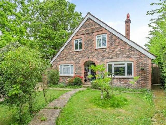 4 Bedroom Detached House For Sale In Storrington