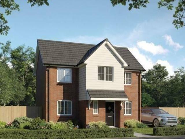 4 bedroom detached house for sale in Stowmarket Suffolk IP14 5BE IP14