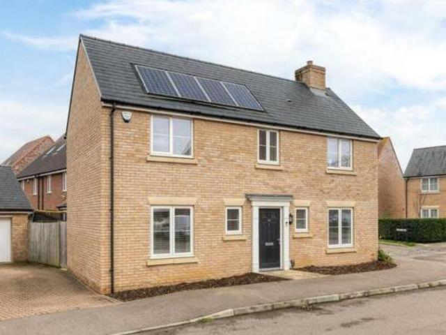 4 Bedroom Detached House For Sale In Stotfold