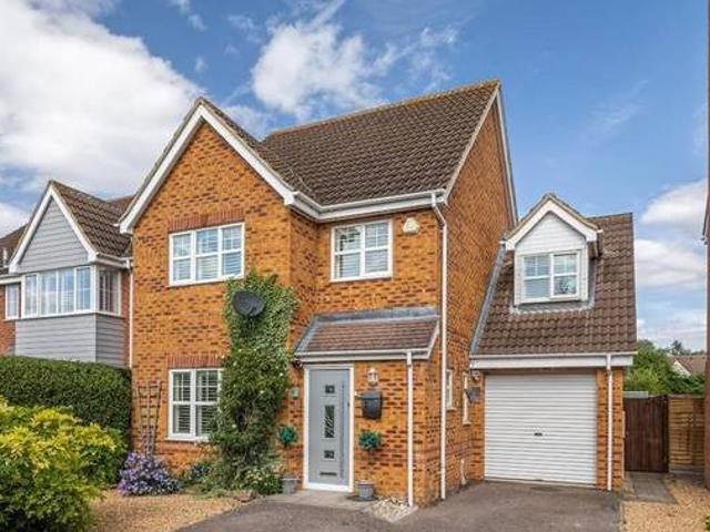 4 bedroom detached house for sale in Stotfold Road Church End Arlesey SG15 6XR SG15