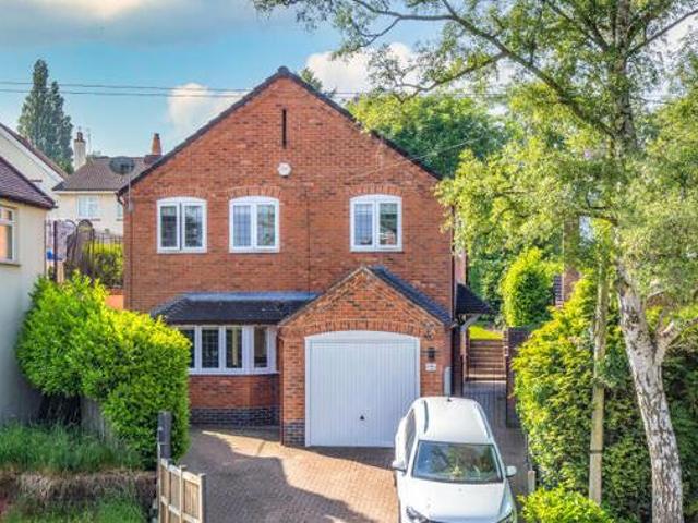 4 Bedroom Detached House For Sale In Stourbridge, West Midlands