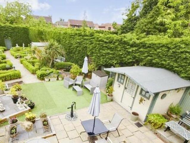 4 Bedroom Detached House For Sale In Strensall, York
