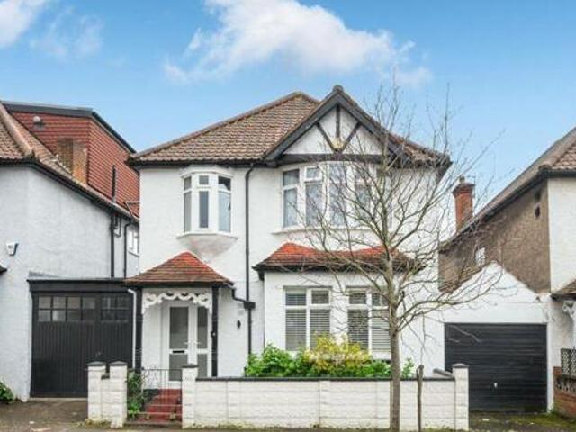 4 Bedroom Detached House For Sale In Streatham Common, London