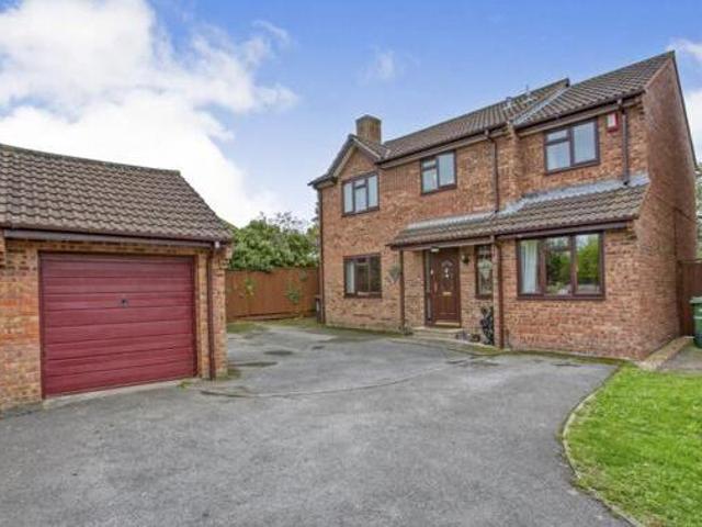 4 Bedroom Detached House For Sale In Street
