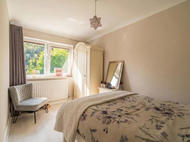 4 bedroom detached house for sale in Streetsbrook Road, Shirley, B90