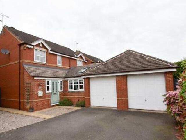 4 Bedroom Detached House For Sale In Stretton