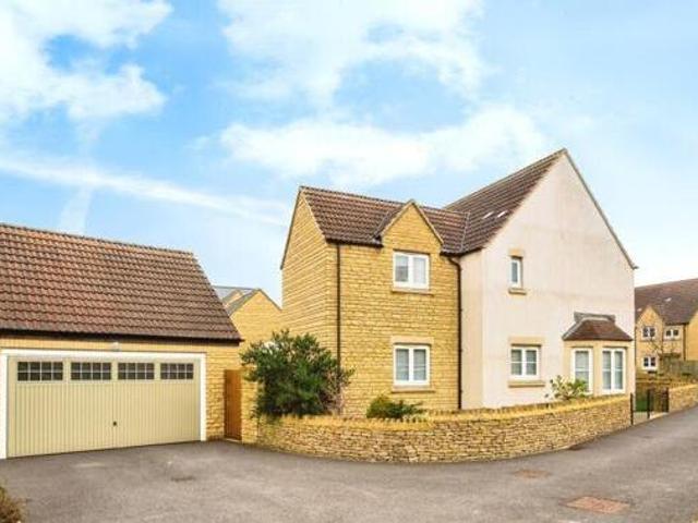 4 Bedroom Detached House For Sale In Sutton Benger