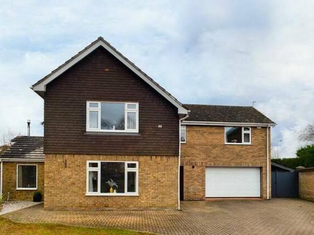 4 bedroom detached house for sale in Sutton Road Goole DN14