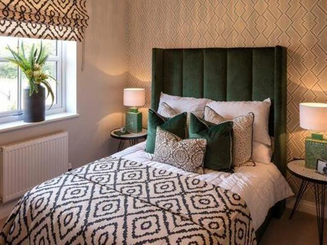 4 Bedroom Detached House For Sale In Summerson Place, West Park