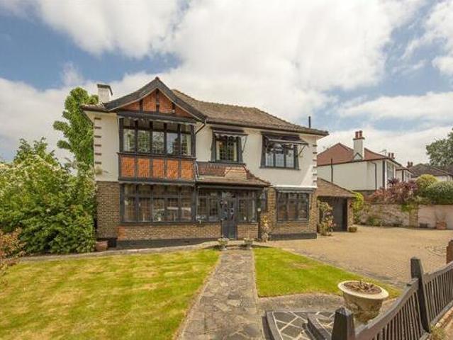 4 Bedroom Detached House For Sale In Surbiton
