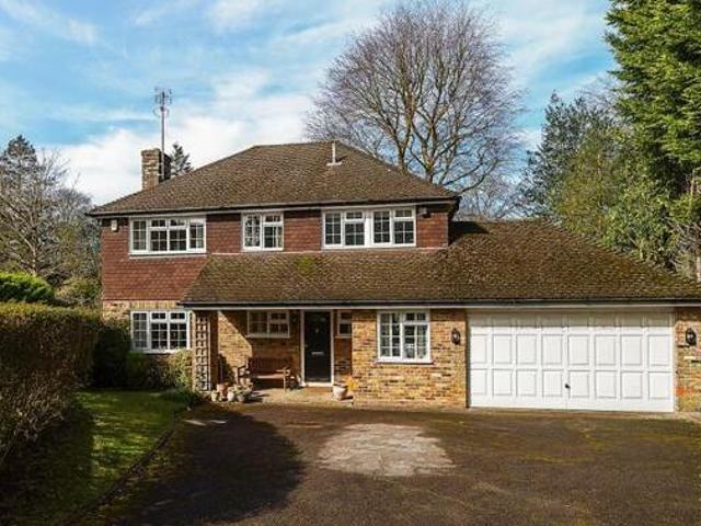 4 Bedroom Detached House For Sale In Surrey