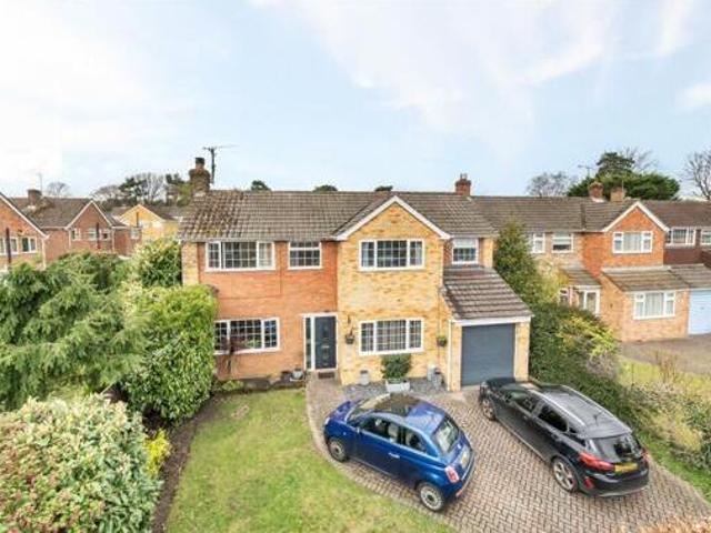 4 Bedroom Detached House For Sale In Surrey