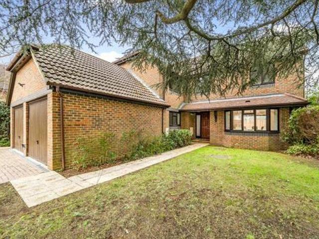 4 Bedroom Detached House For Sale In Surrey
