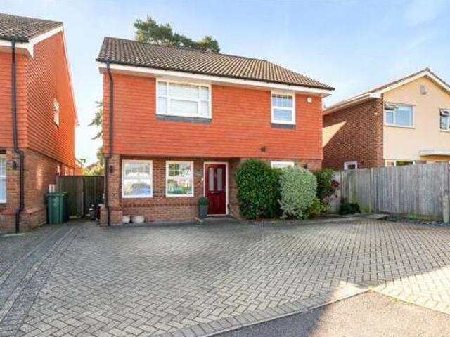 4 Bedroom Detached House For Sale In Surrey