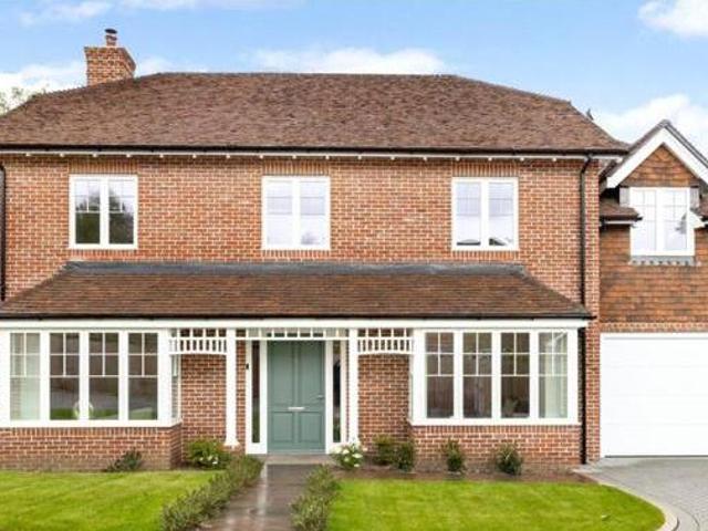 4 Bedroom Detached House For Sale In Surrey
