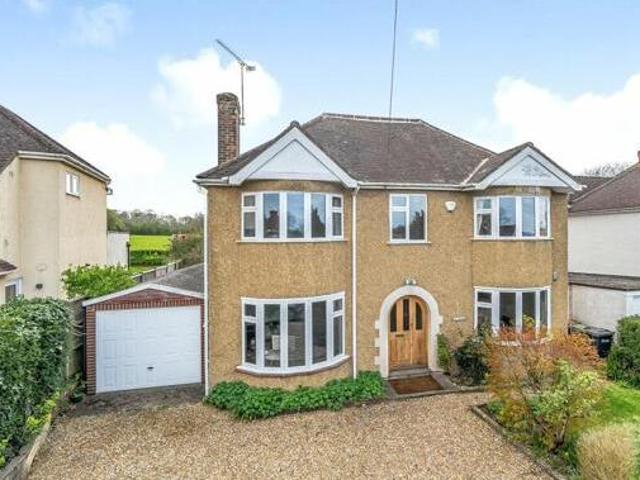 4 Bedroom Detached House For Sale In Surrey