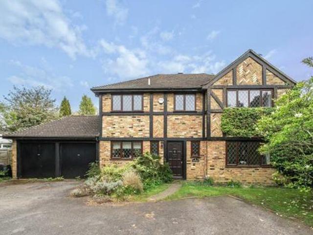 4 Bedroom Detached House For Sale In Surrey
