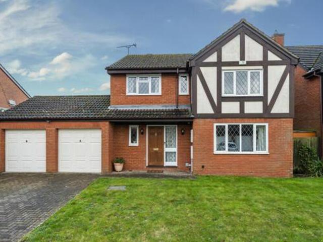 4 Bedroom Detached House For Sale In Surrey