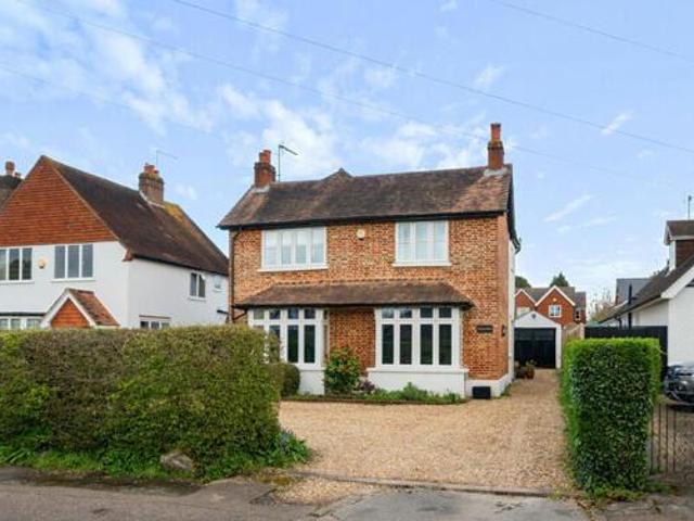 4 Bedroom Detached House For Sale In Surrey