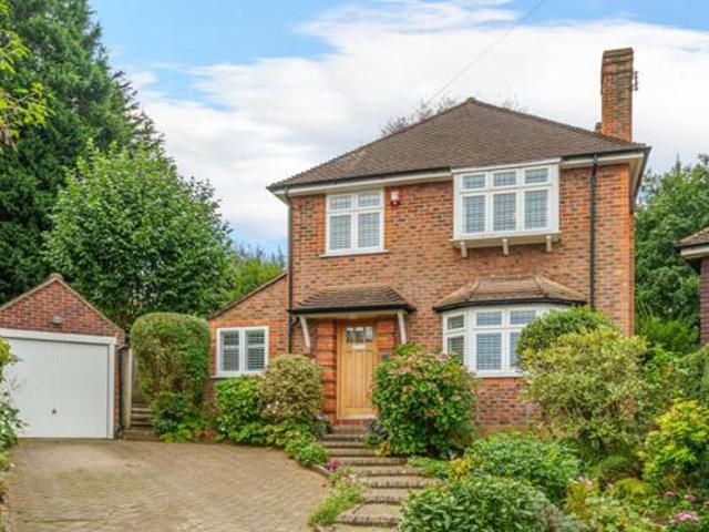 4 Bedroom Detached House For Sale In Surrey