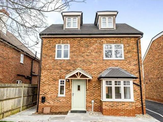 4 Bedroom Detached House For Sale In Surrey
