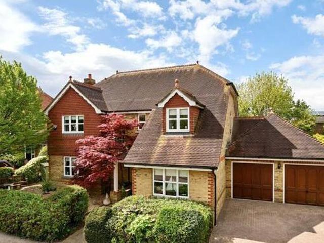 4 Bedroom Detached House For Sale In Surrey
