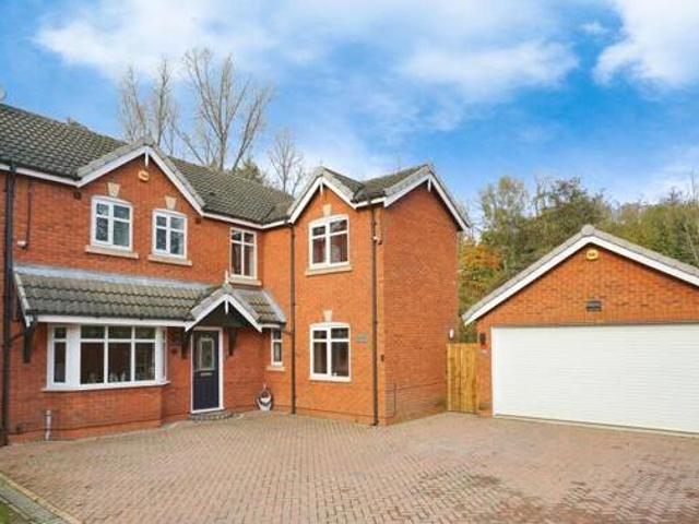 4 Bedroom Detached House For Sale In Swadlincote, Leicestershire