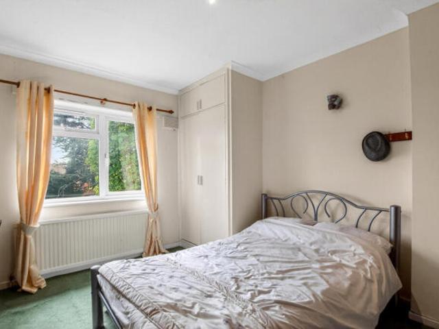 4 bedroom detached house for sale in Swakeleys Road, Uxbridge, UB10