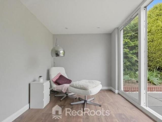 4 bedroom detached house for sale in Swannington Close, Doncaster, South Yorkshire, DN4 6UA, DN4