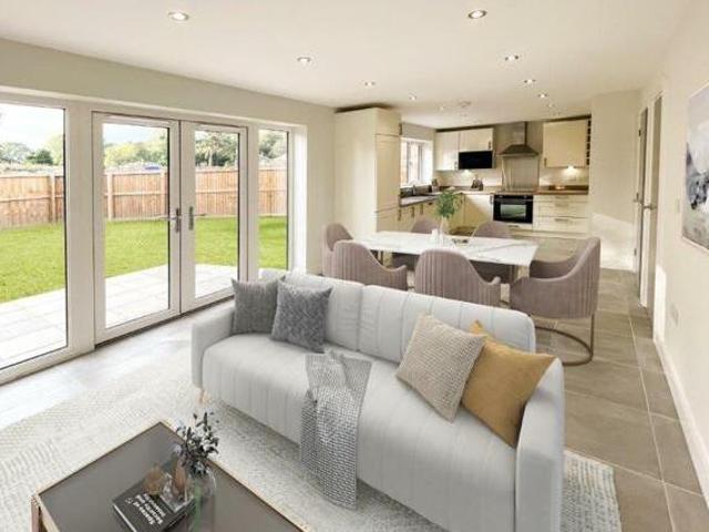 4 Bedroom Detached House For Sale In Swanwick