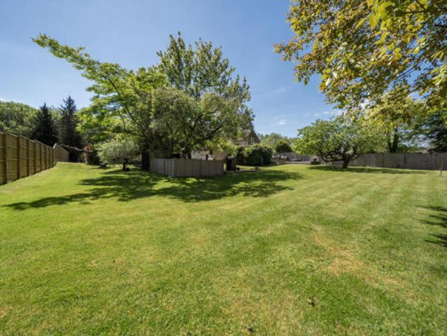 5 bedroom detached house for sale in Sweets Lane, West Malling, ME19
