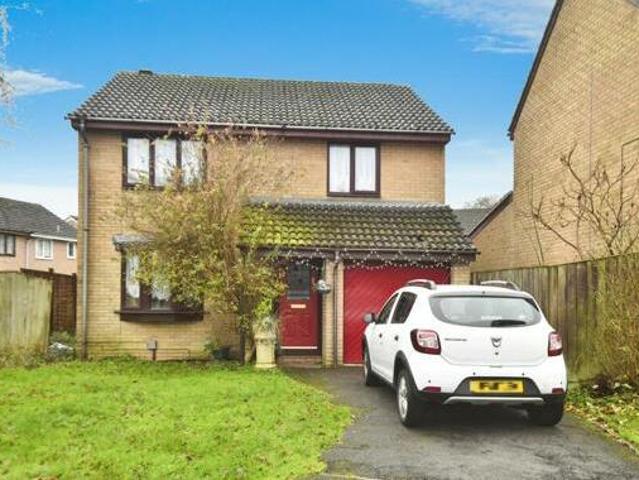 4 Bedroom Detached House For Sale In Swindon