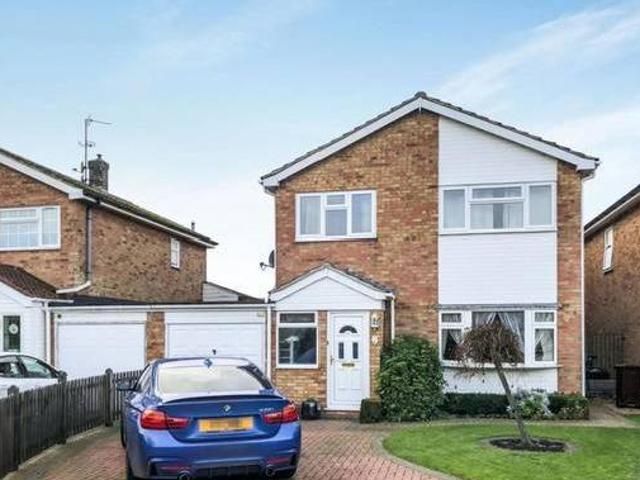 4 bedroom detached house for sale in Sycamore Place Colchester CO7 CO7
