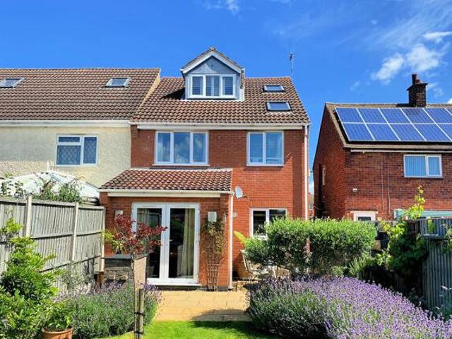 4 Bedroom Detached House For Sale In Syston