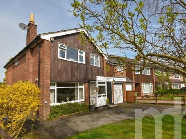 4 Bedroom Detached House For Sale In Poynton