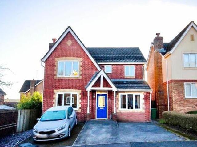 4 Bedroom Detached House For Sale In Pontllanfraith