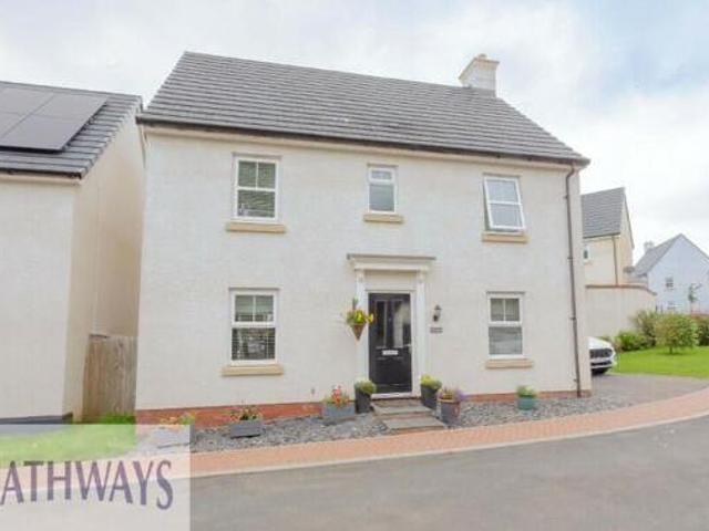 4 Bedroom Detached House For Sale In Pontrhydyrun