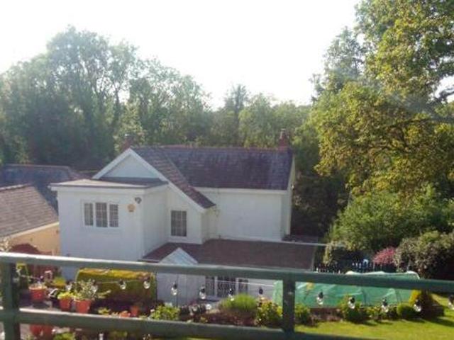 4 Bedroom Detached House For Sale In Pontyberem