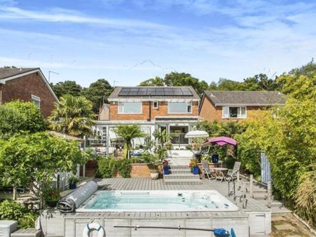4 Bedroom Detached House For Sale In Poole